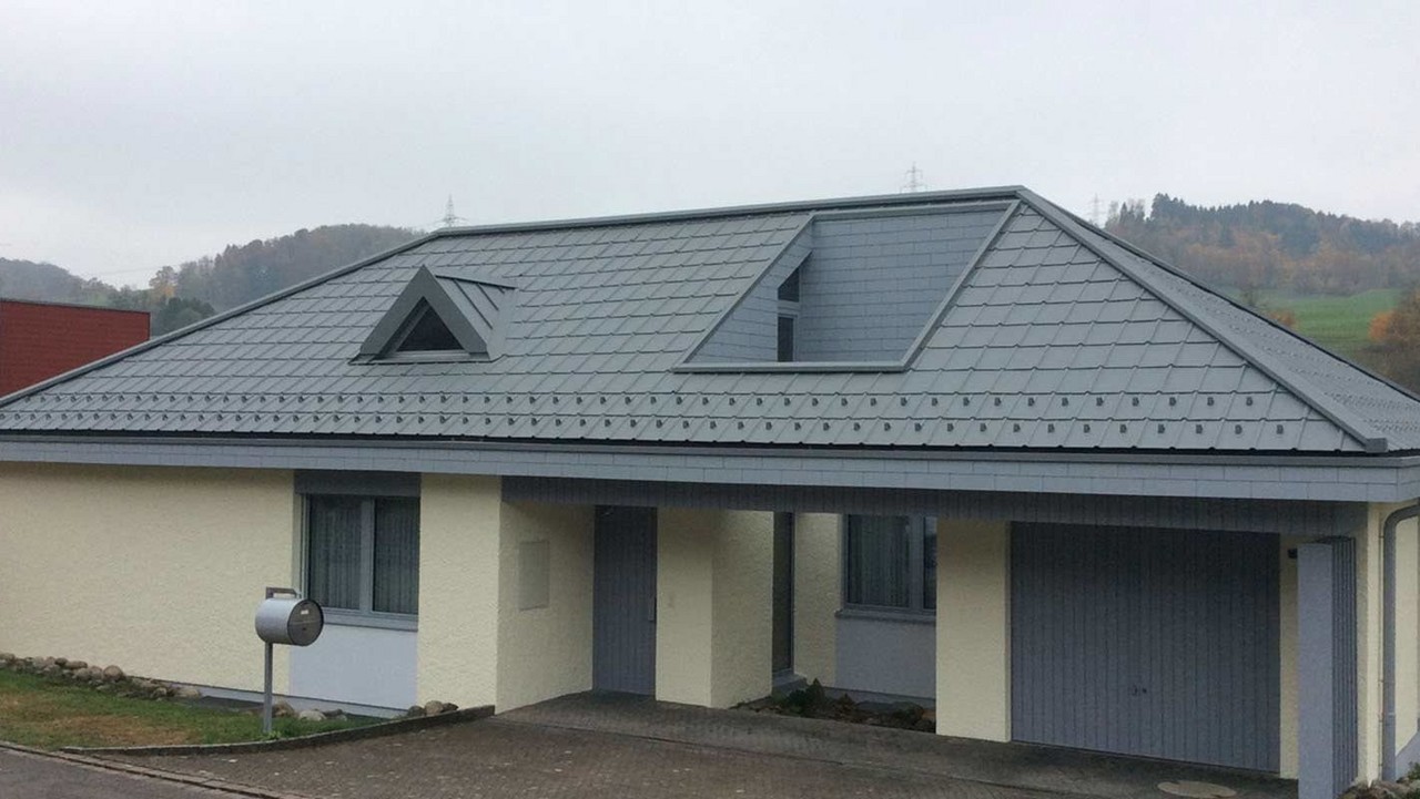 Roof tile | PREFA