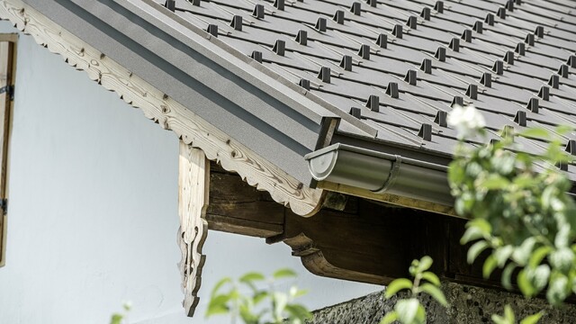 Half-round gutter | PREFA