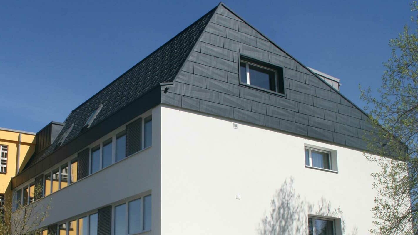 FX.12 roof panel | PREFA